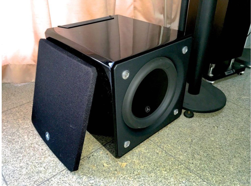 JL Audio Dominion D108 8" Powered Subwoofer (Gloss Black) - Audio Concept